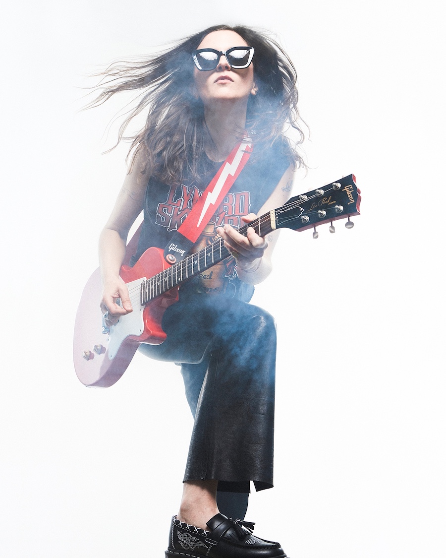 Review LAURA COX “Trouble Coming” – Markus' Heavy Music Blog
