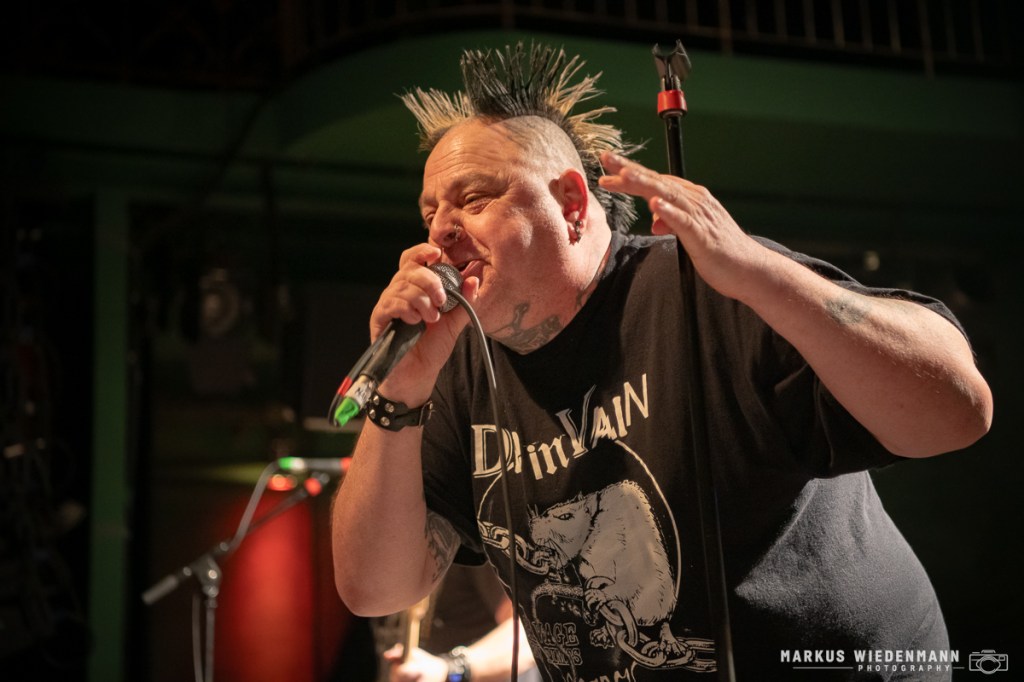 Live report NAPALM DEATH, WHIPLASH, THE VARUKERS & DOPELORD, Gruenspan ...