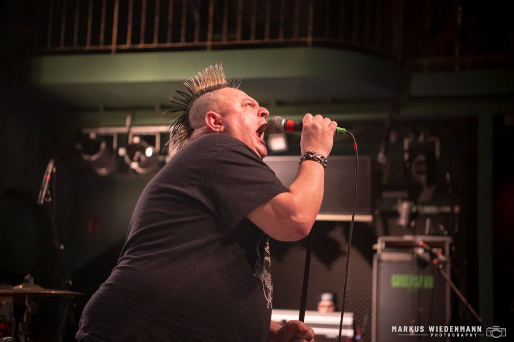 Live report NAPALM DEATH, WHIPLASH, THE VARUKERS & DOPELORD, Gruenspan ...