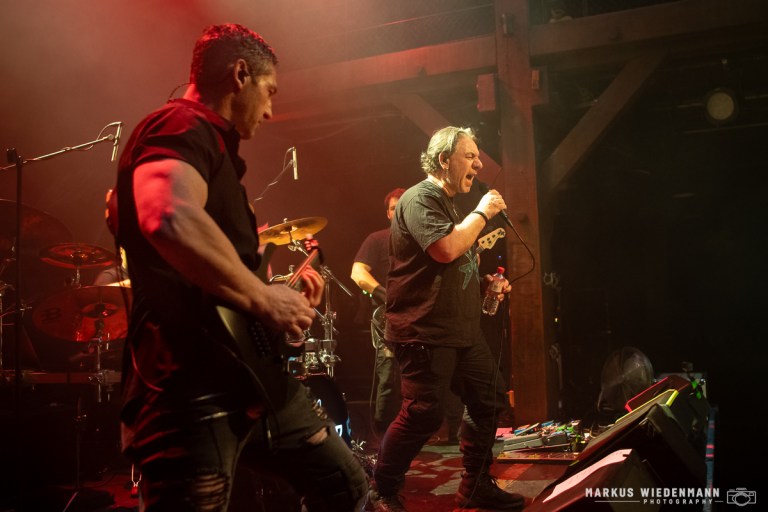 Live report AXEL RUDI PELL & NEVERLAND, Fabrik, Hamburg – April 8th ...